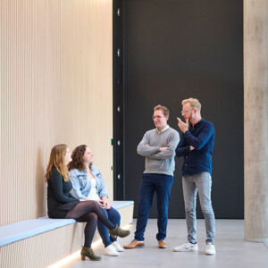 Discover all international job opportunities of s